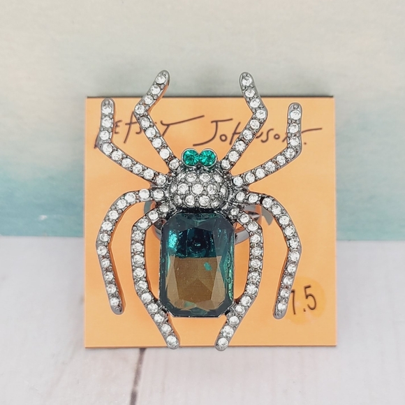Betsey Johnson | Jewelry | Betsey Johnson Green Spider Ring | Poshmark